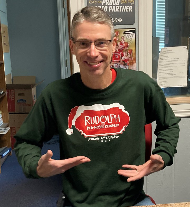 Local Optometrist Dr. Carl Abbott Talks Eye Safety On KXEO Morning Show ...