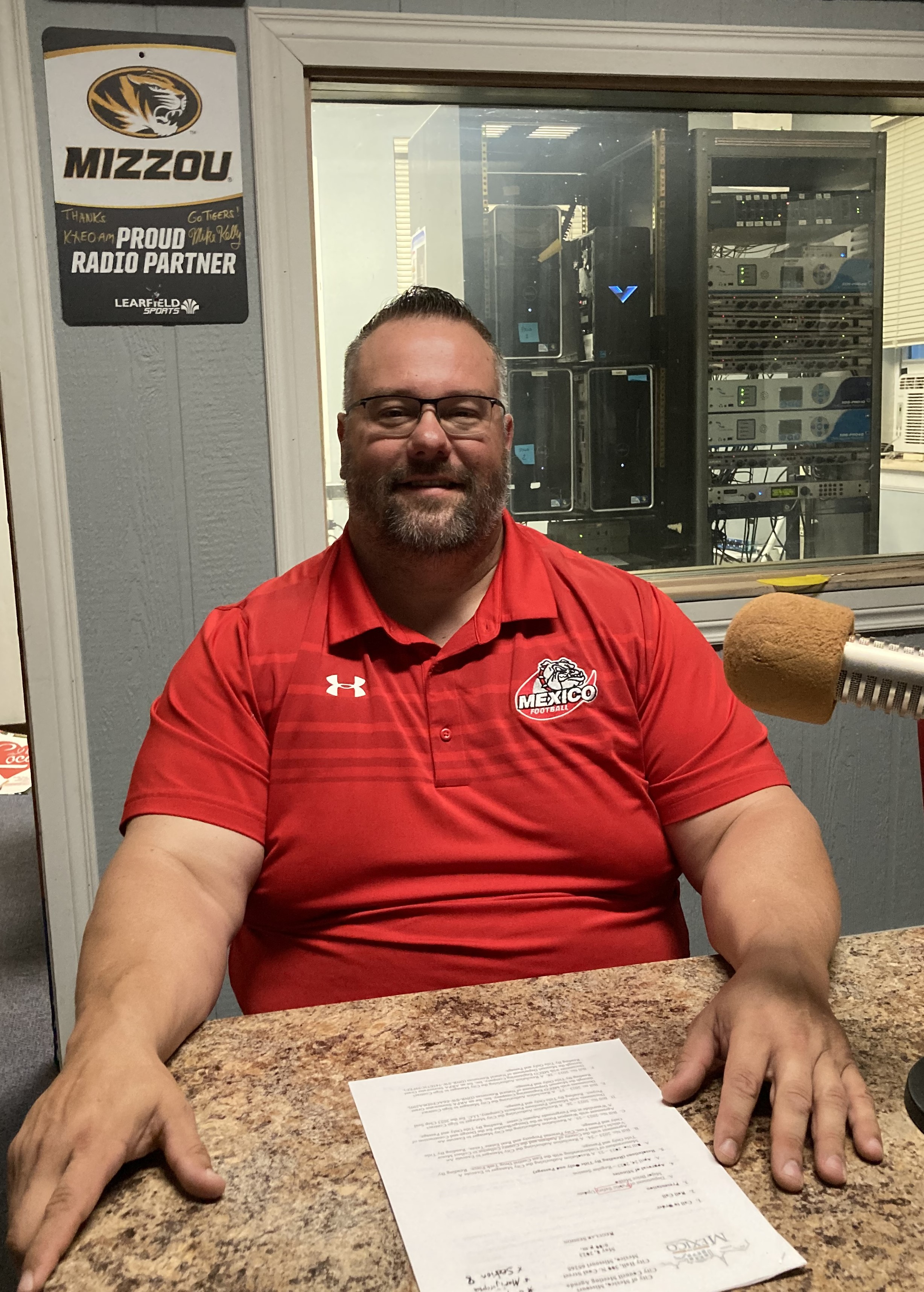 Mexico Football Head Coach Steve Haag Joins The Buzzer Beater – KXEO