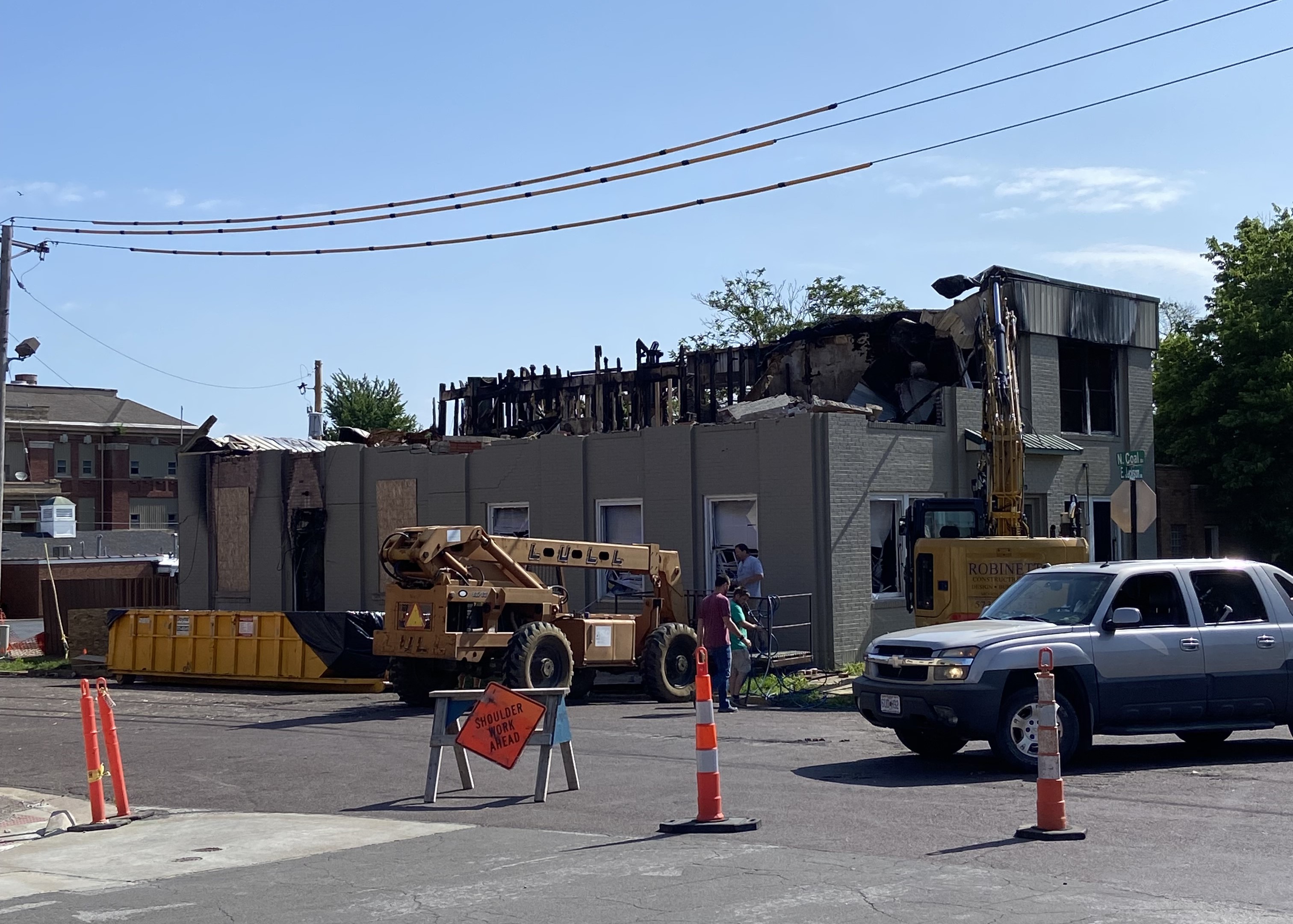 Apartment Building Destroyed By Fire Being Demolished – KXEO
